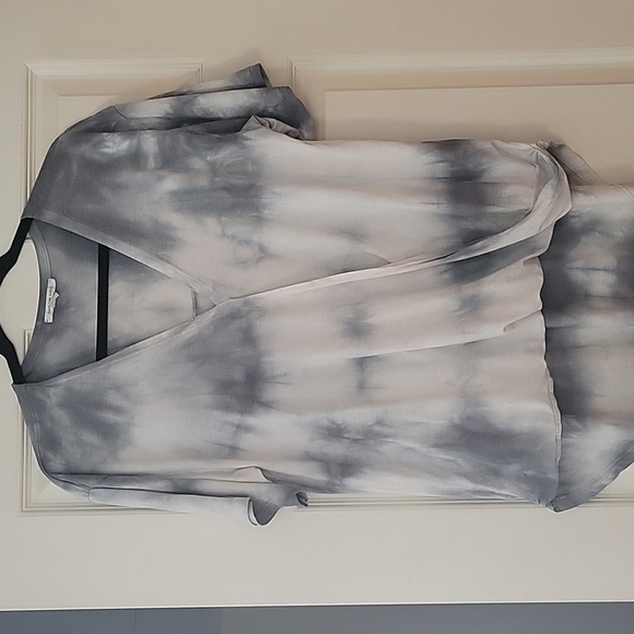 American Eagle Outfitters | Tops | American Eagle Hilo Cross Front Short Sleeve T Shirt | Poshmark